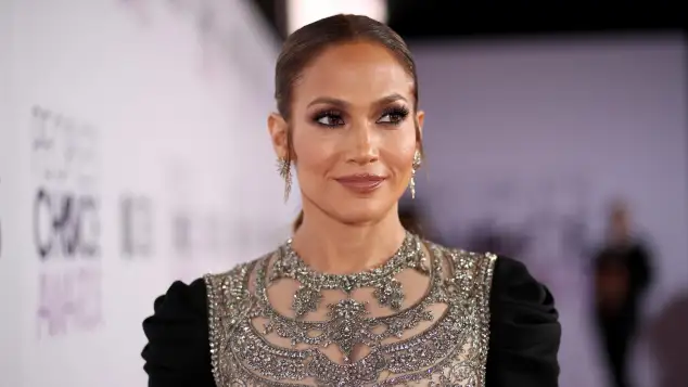 At 51 Jennifer Lopez Shows Off Toned Body In Bathing Suit Shot