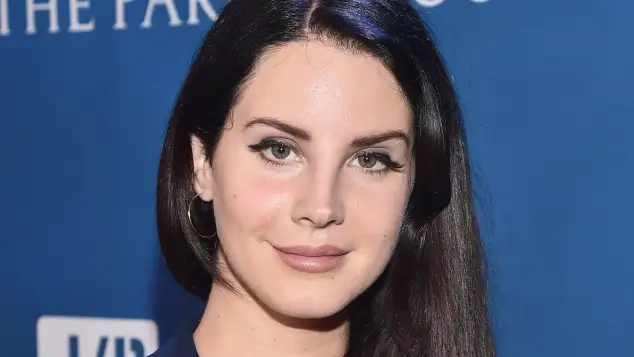 Lana Del Rey Clarifies Viral Instagram Rant Wasn't About Race