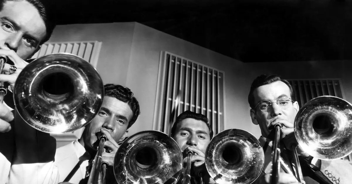Inside 1940s Big Bandleader Glenn Miller's Disappearance