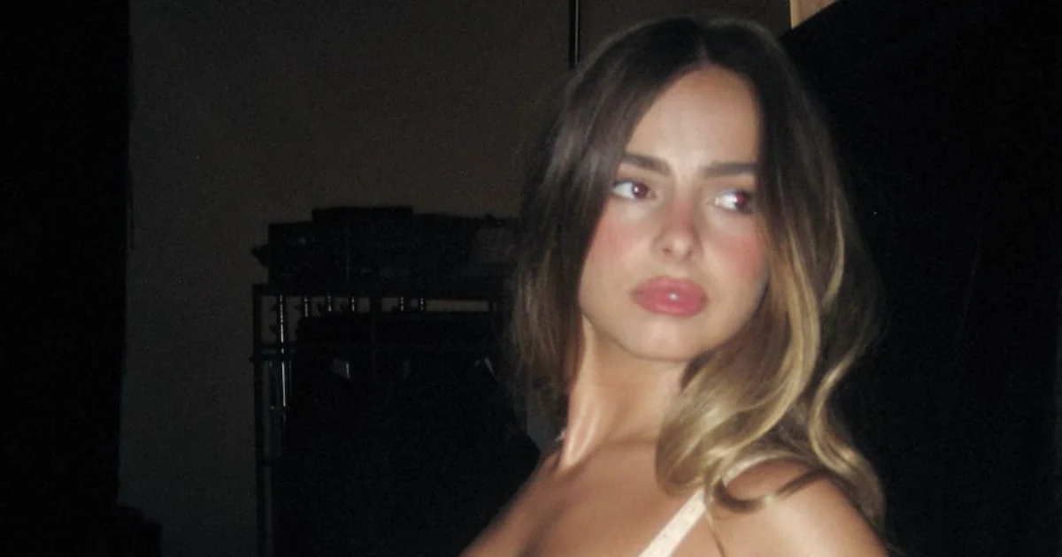Addison Rae Stuns In Nude Outfit With Acrobatic Moves In Video