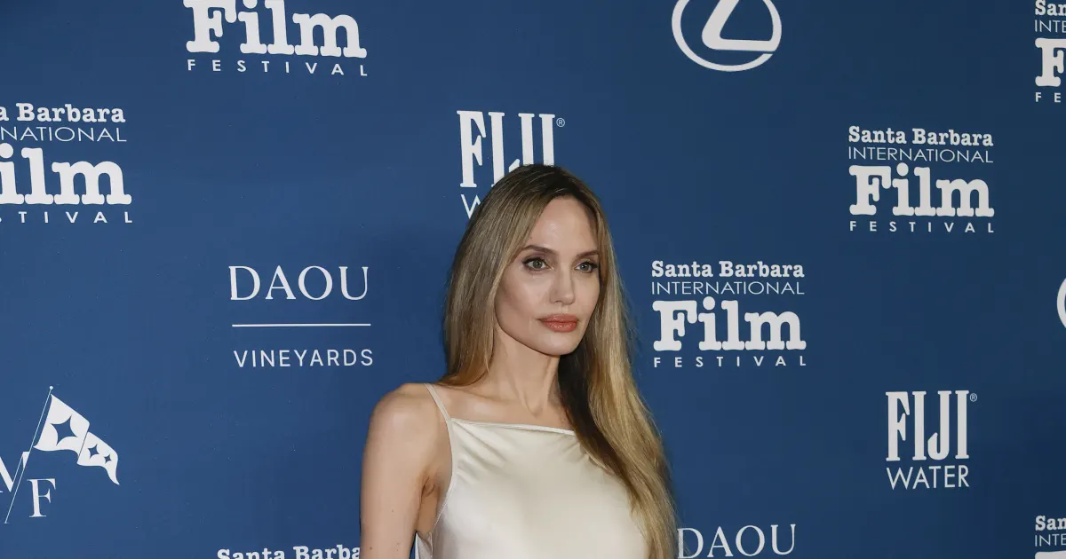 Angelina Jolie Wows Braless: Outrageously Stunning!