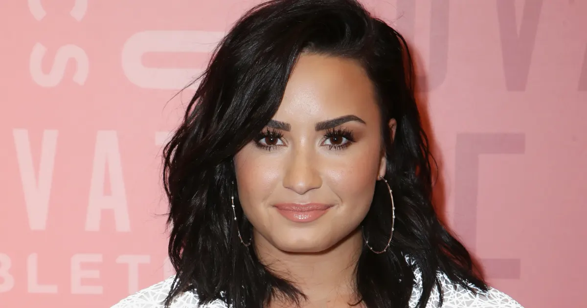 Demi Lovato Is "Reprogramming" Her Body Image