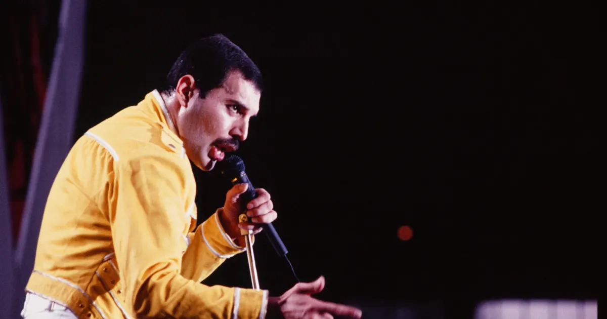 An Inside Look At Freddie Mercury's Death