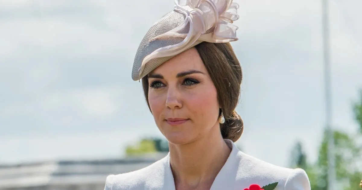 Princess Kate's Photo Comeback: What Her Body Language Says