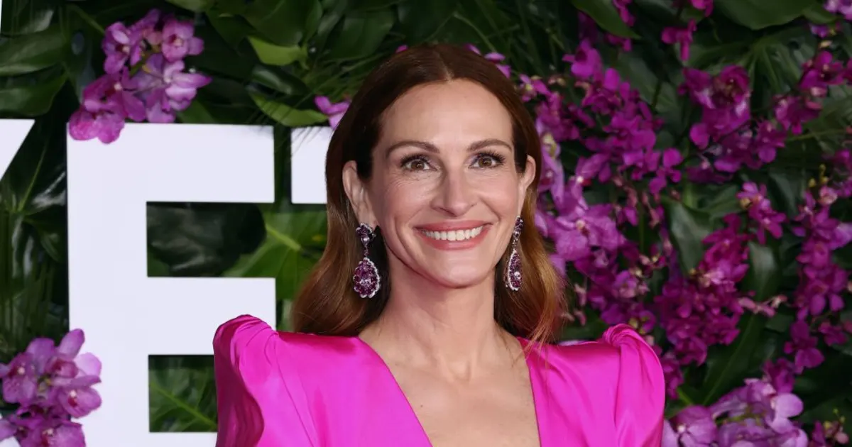 Julia Roberts' Famous Men: From Liam Neeson to Kiefer Sutherland