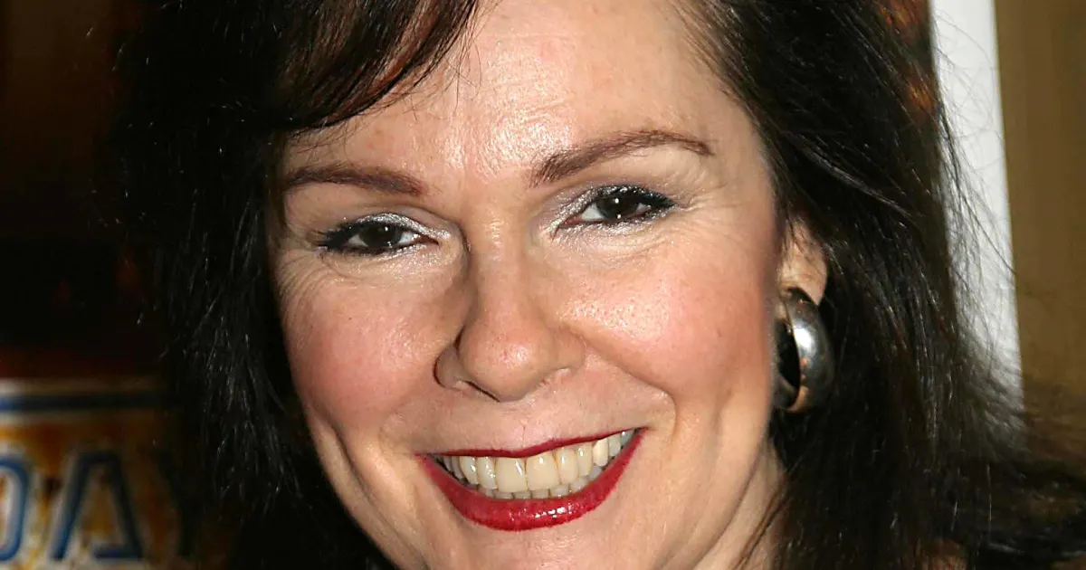 'All My Children': This Is Karen Lynn Gorney's Husband Mark