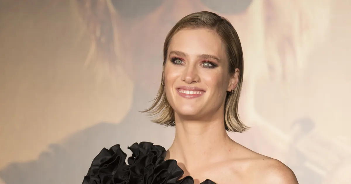 ‘The Martian’: This Is Canadian Actress Mackenzie Davis