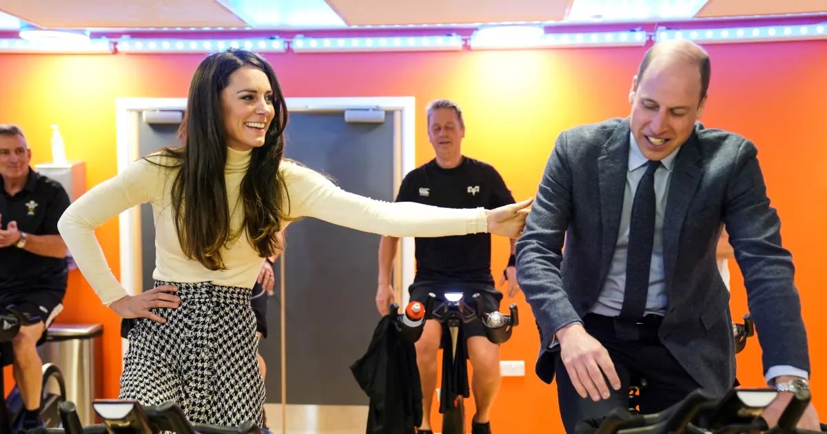 Rare Royal Sight: William and Kate Hugging AND Kissing!