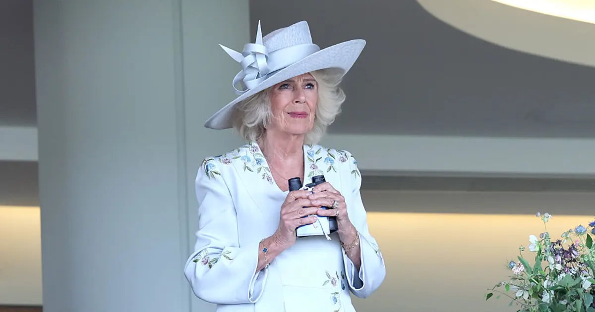 Caught on Camera! Queen Camilla’s Surprising Habit Revealed