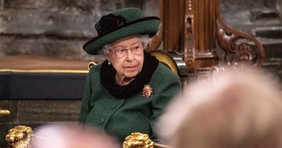 Queen Elizabeth Loved To Wear Bright Colours: This Is Why