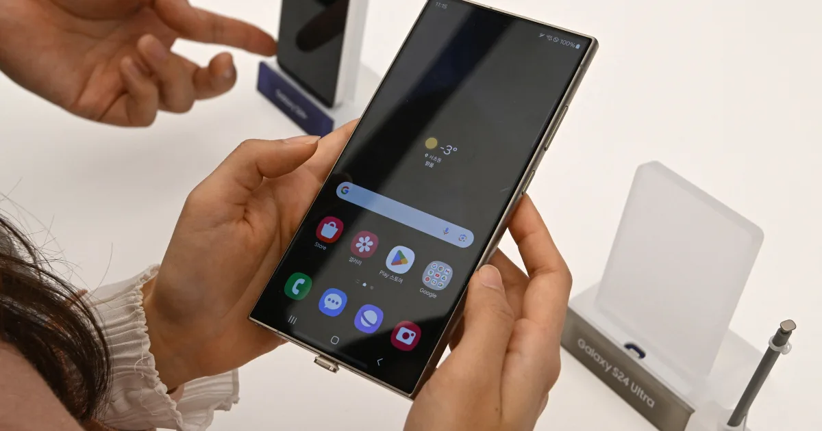 Celebrity Cell Phones - The Must-Haves Devices Of Stars