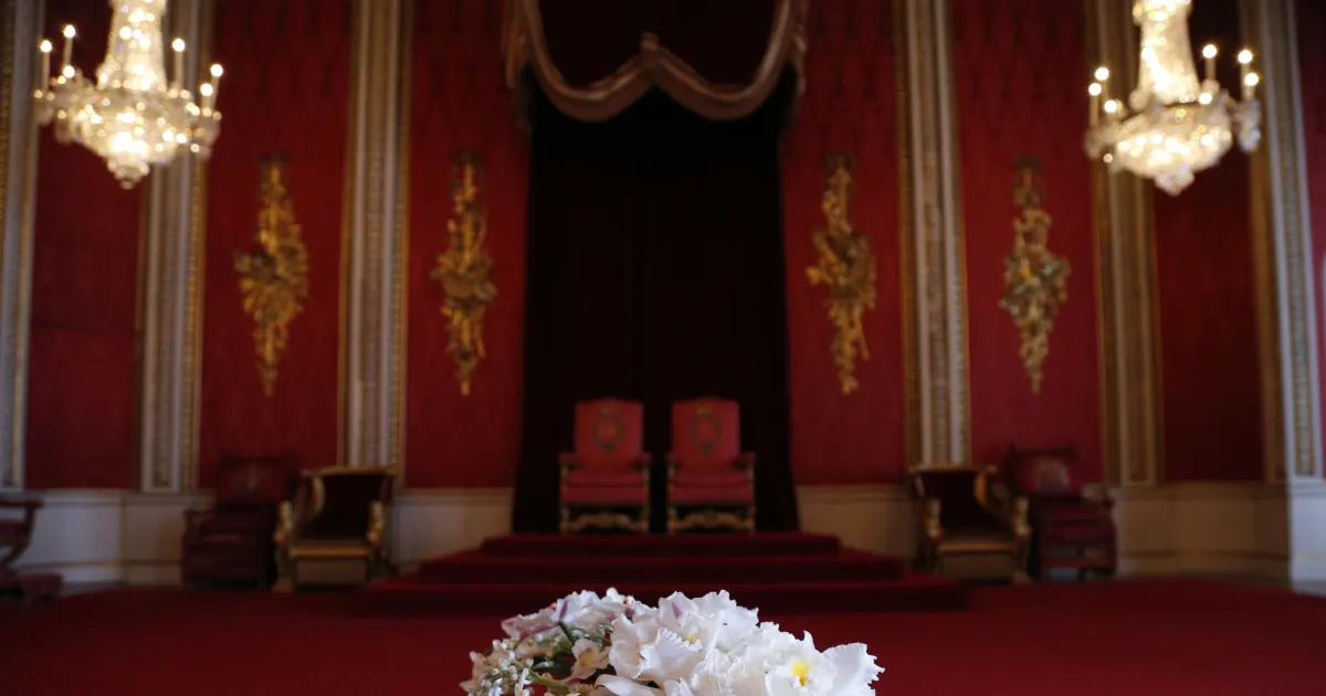 An Inside Look At The Life Of Butlers In The Royal Palace