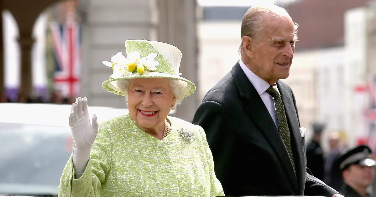 The Queen Ends Lockdown With Prince Philip In Windsor Castle Move