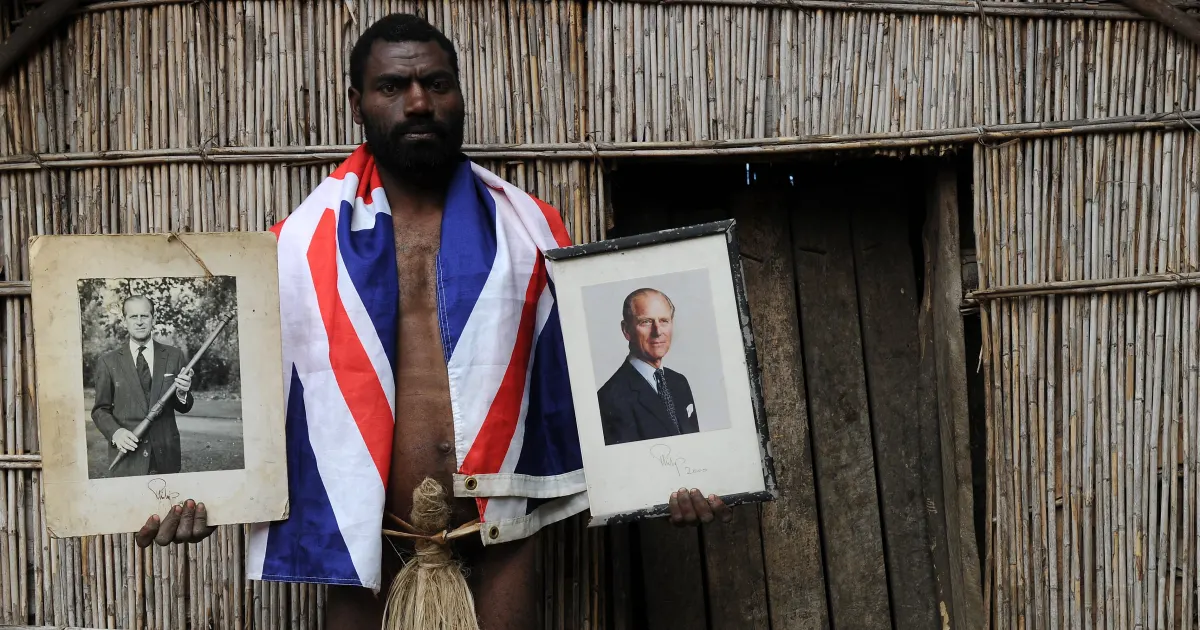 La tribu que consideró al príncipe Felipe un dios