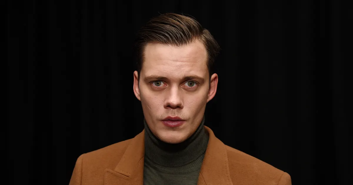 'It' Movie: The Actor Who Plays "Pennywise" Is Very Attractive!