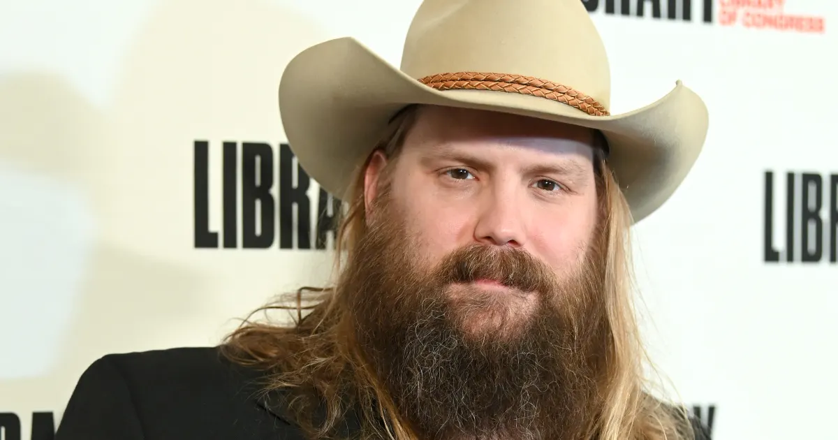 Chris Stapleton To Perform National Anthem At Super Bowl