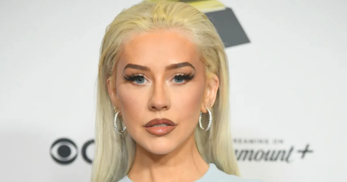 Christina Aguilera Goes Topless: A Sultry Birthday Celebration!