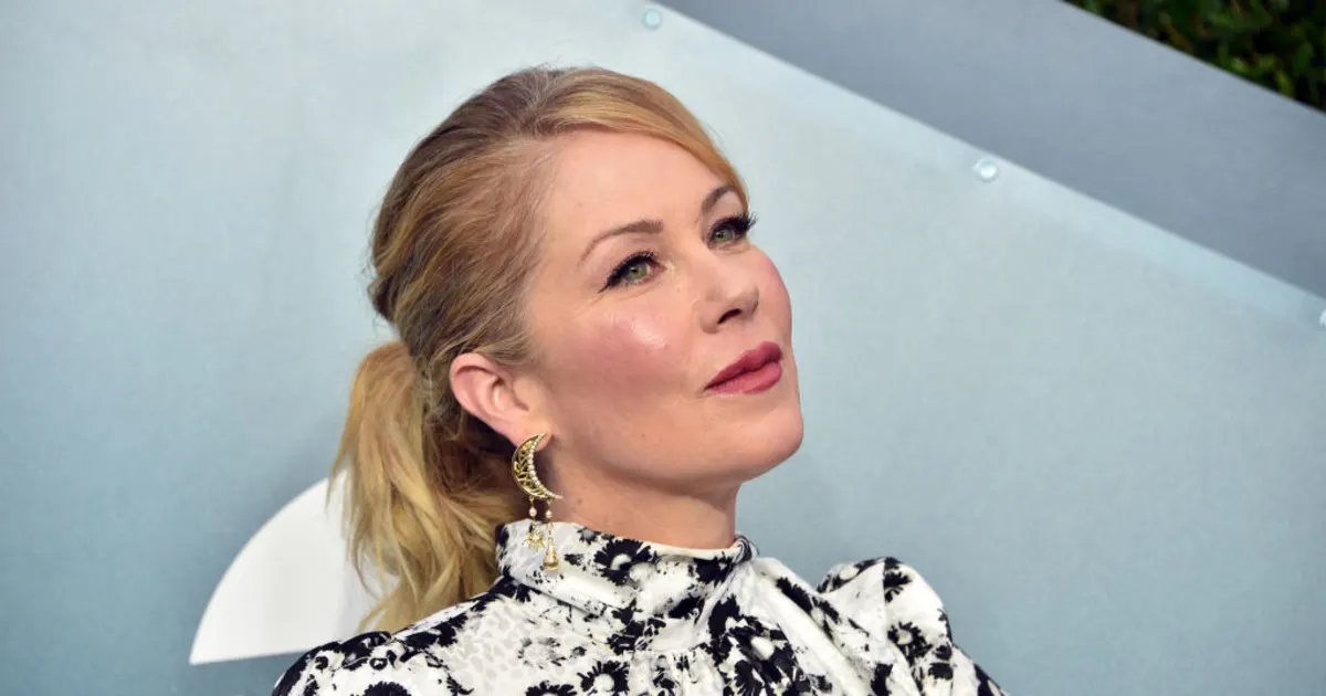 Christina Applegate Opens Up About MS "Can't Walk Without A Cane"