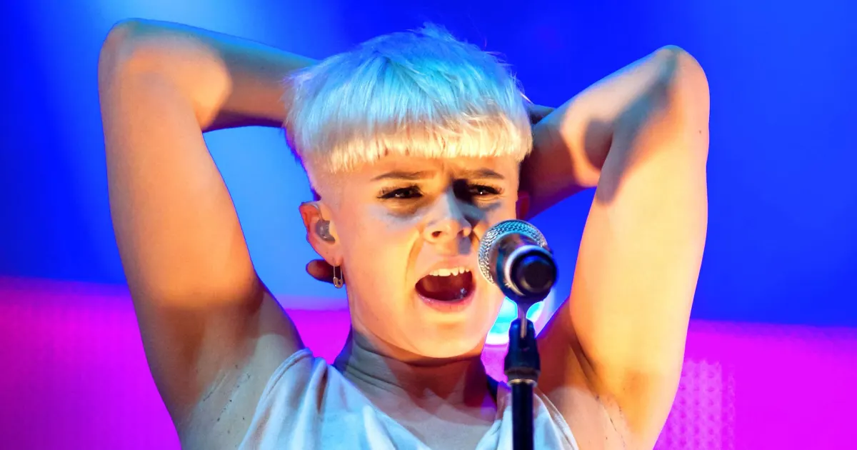 "Dancing On My Own": Robyn 14 Years After The Hit Song