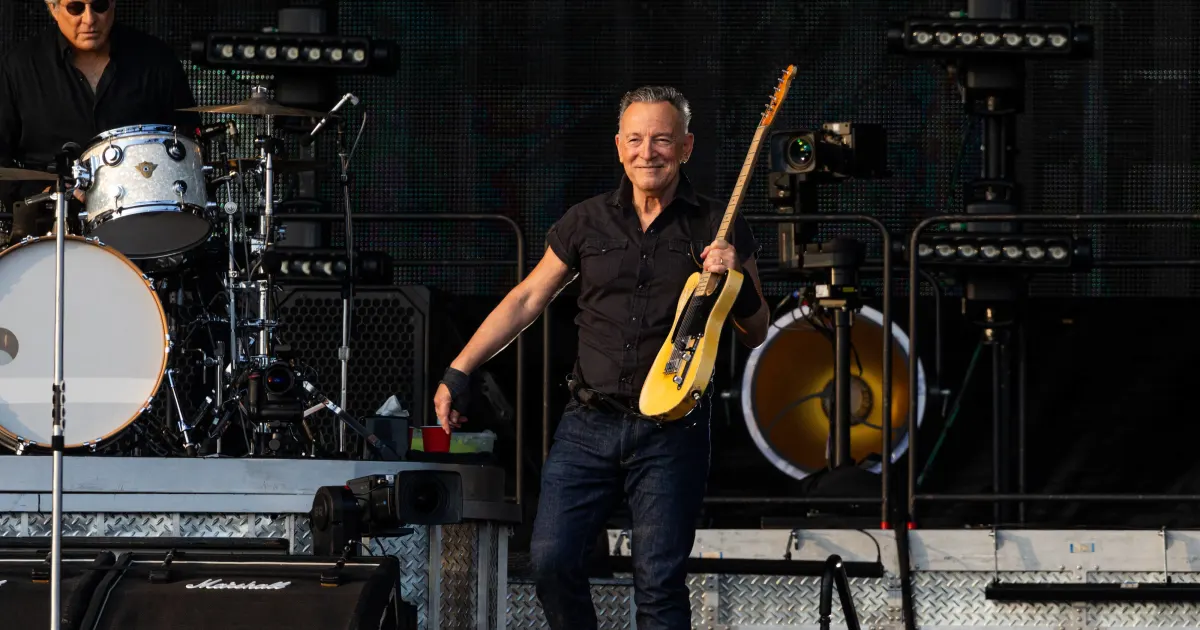 Famous Songs That Are Based On Real-Life Crimes