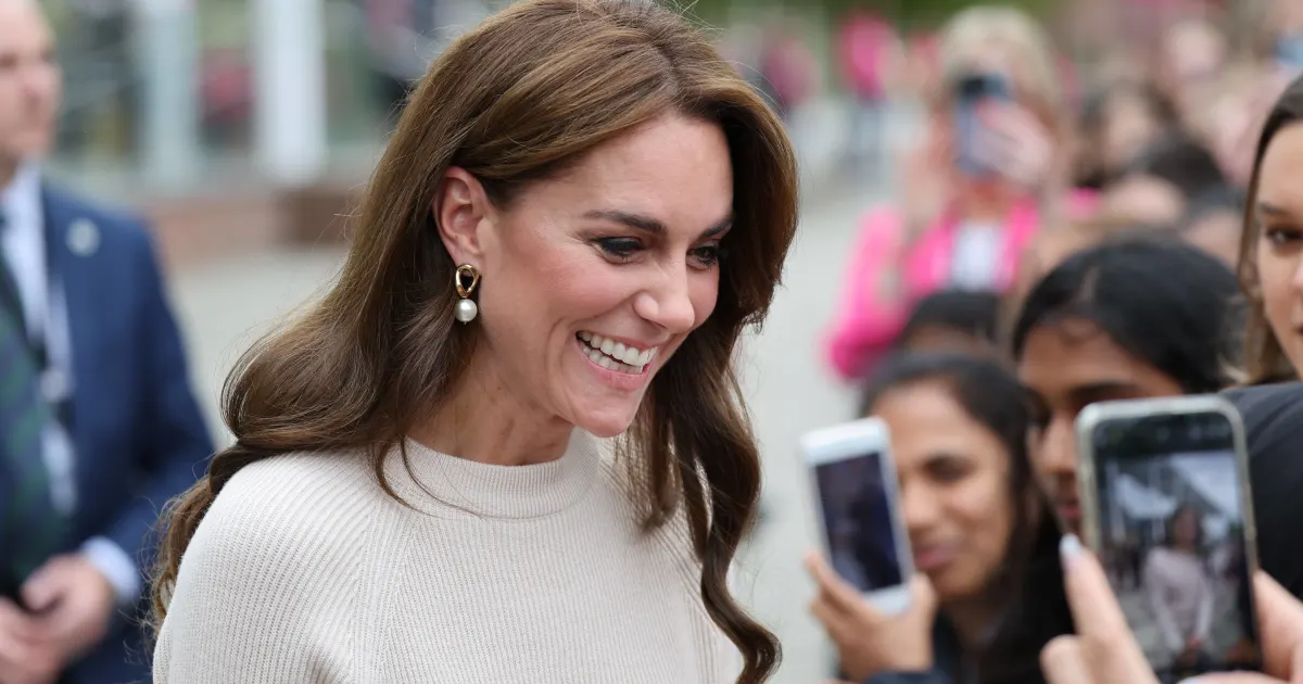 Kate's Power Move: Hires Queen's Equerry As Private Secretary!