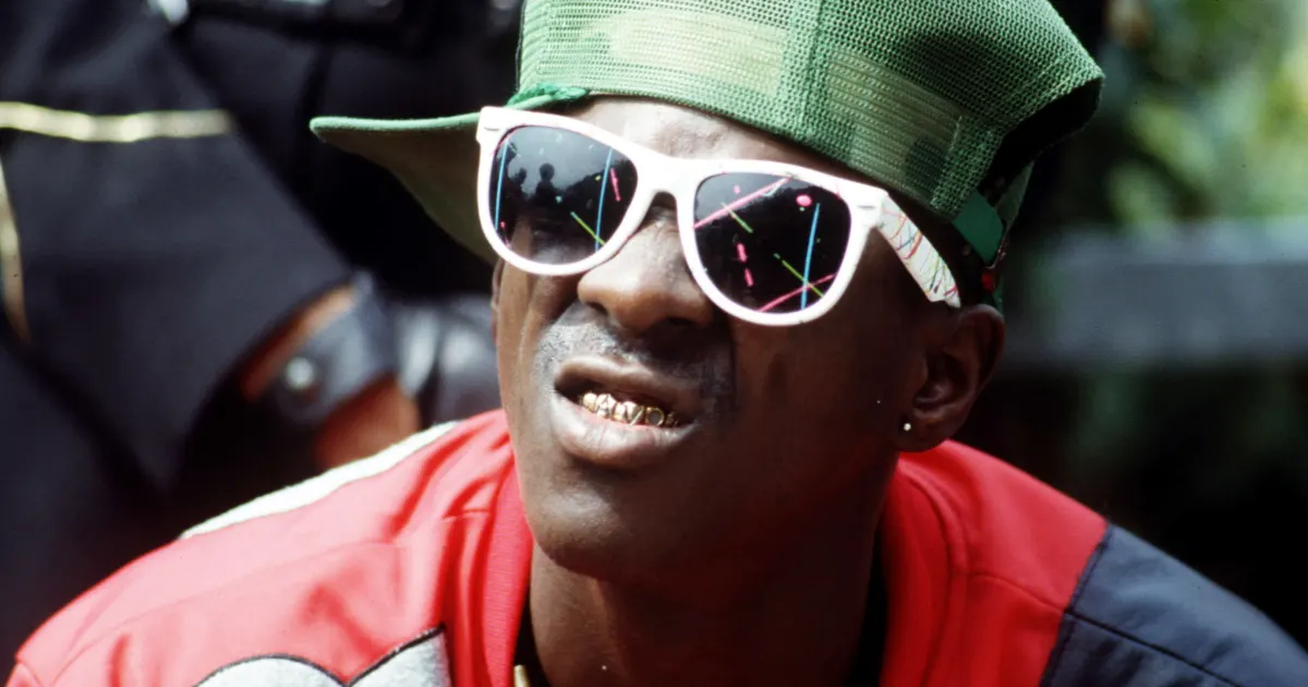 Flavor Flav Orders Entire Red Lobster Menu For THIS