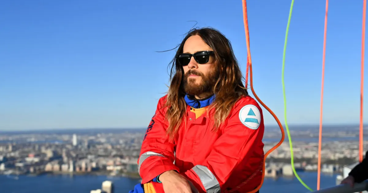 WOW! Jared Leto Makes Historic Climb Atop Empire State Building