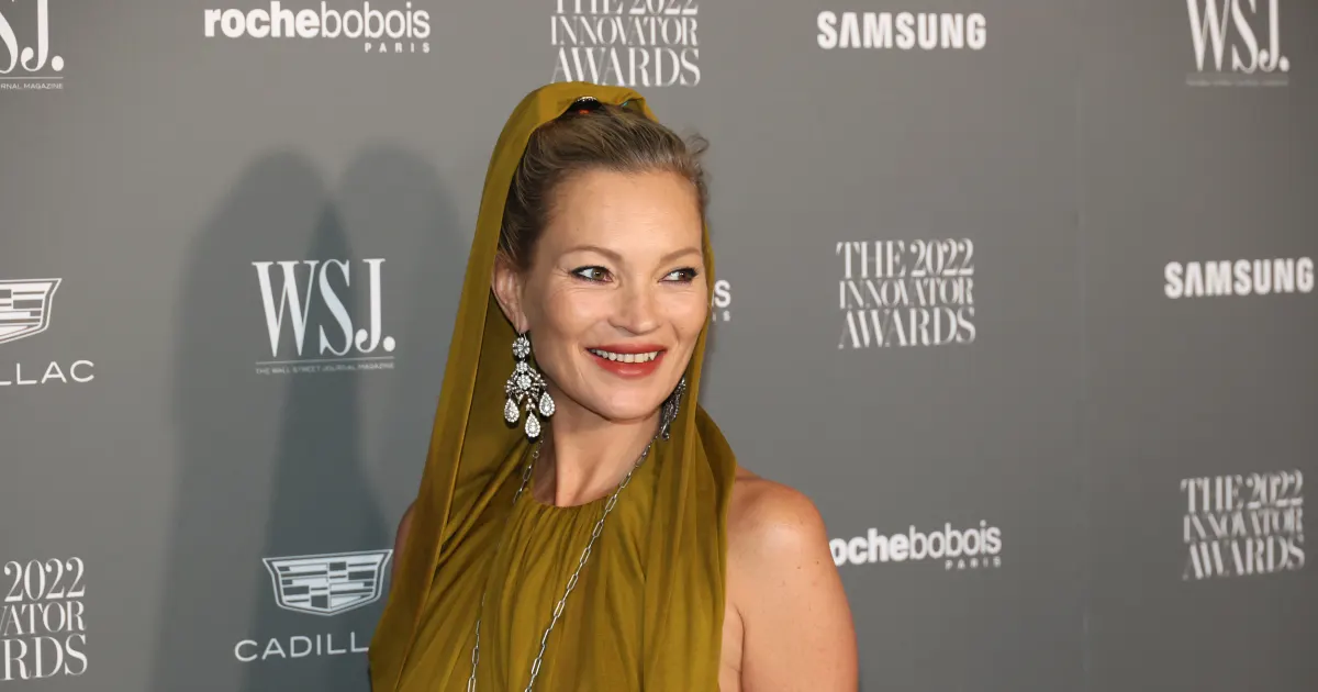 At 48: Kate Moss Stuns In A See-Through Dress!