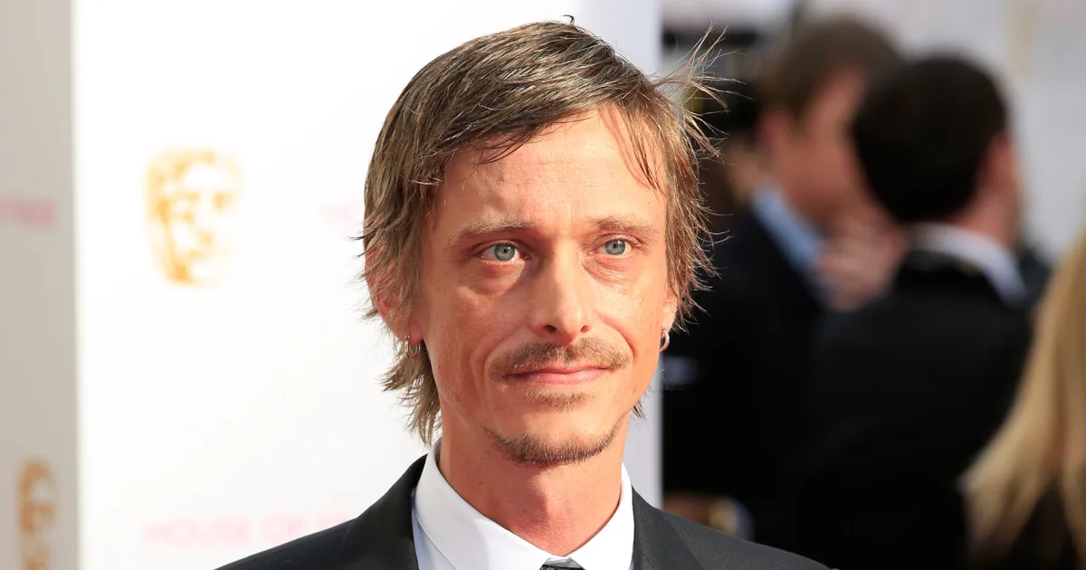 Paul Mackenzie Crook