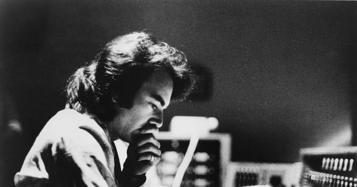 Neil Diamond: The Legend's Fantastic Career Then & Now