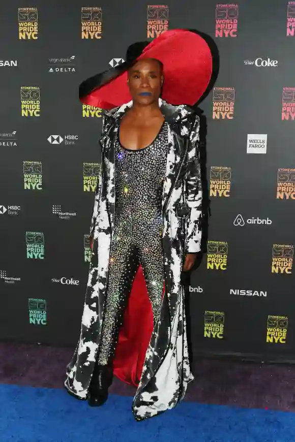 Les Looks Emblématiques De Billy Porter Sur Le Tapis Rouge!