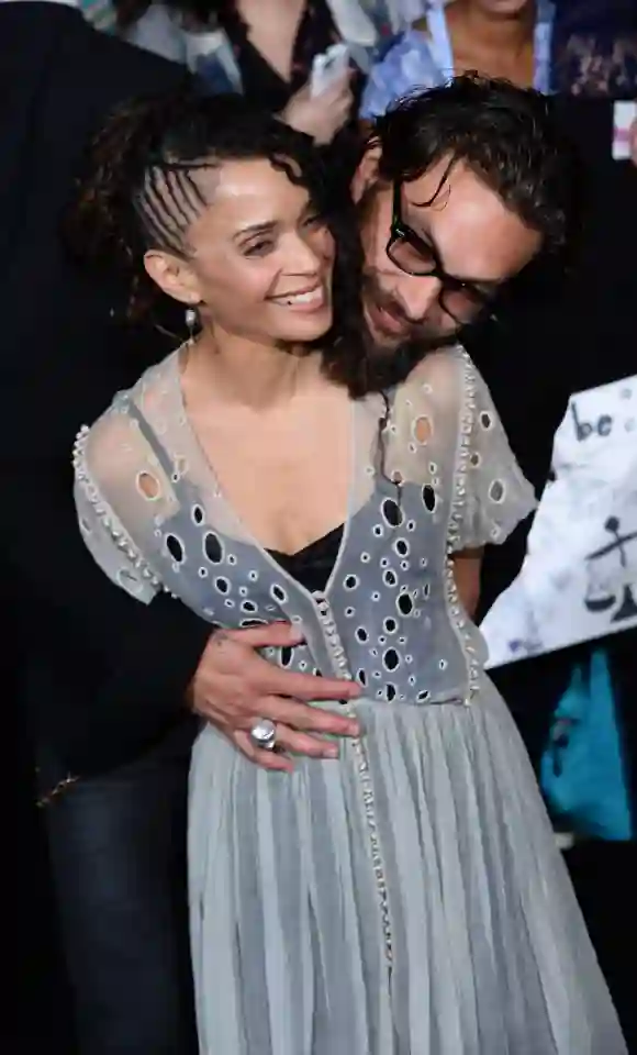 Famous Women With MUCH Younger Partners!