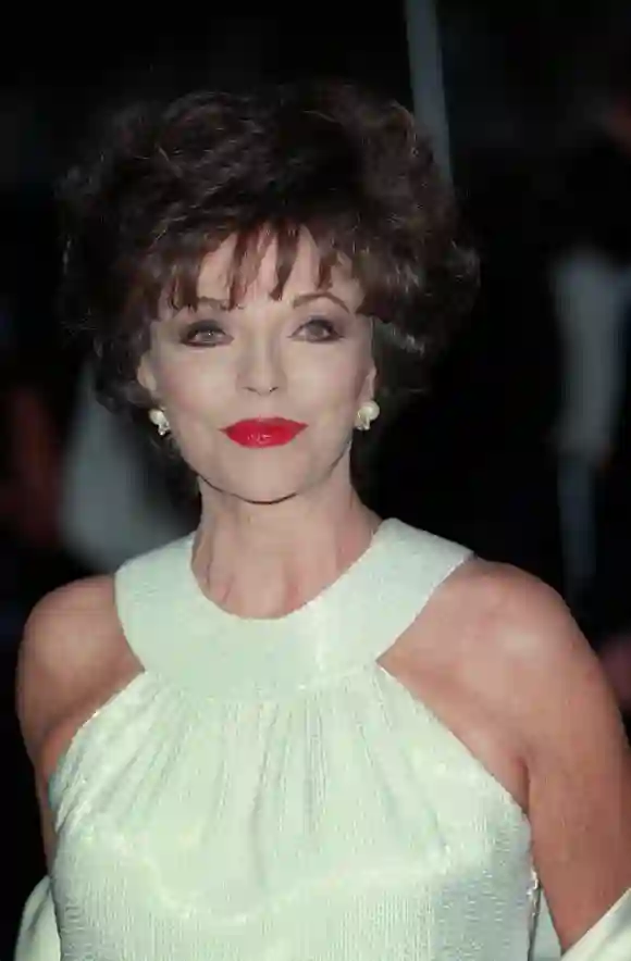 Joan Collins: Sa Vie Et Sa Carrière En Images
