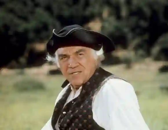 'Bonanza' Star Lorne Greene's Sad Cause Of Death In Memoriam