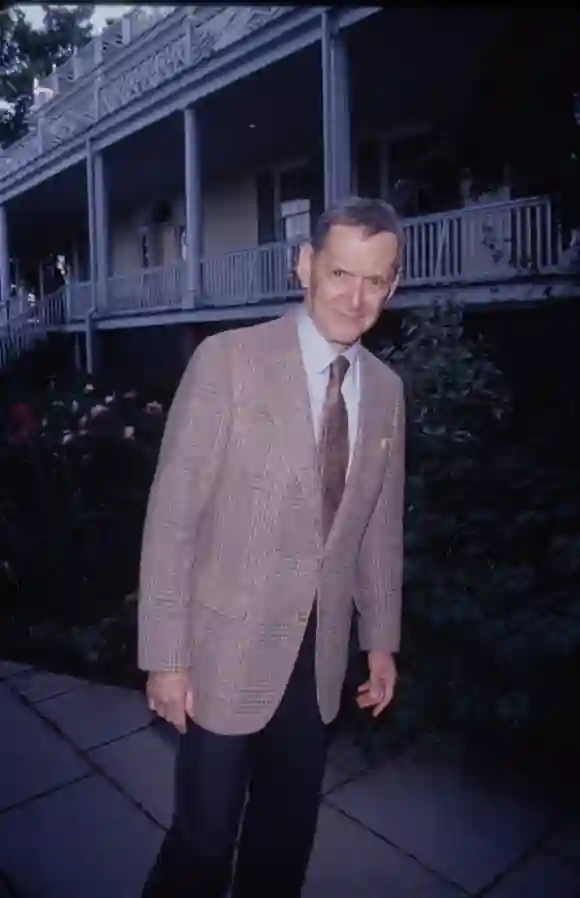 'The Odd Couple': Inside Tony Randall's Sad Cause Of Death